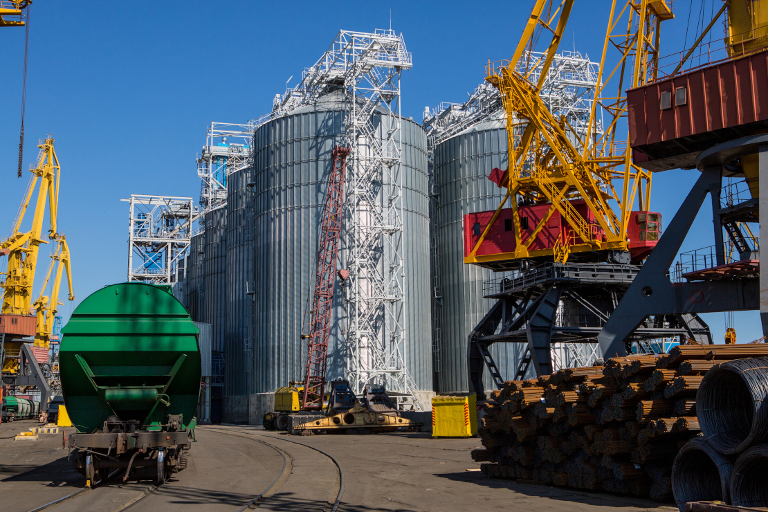 Structured pre-export financing of stock reserves of agricultural and ...